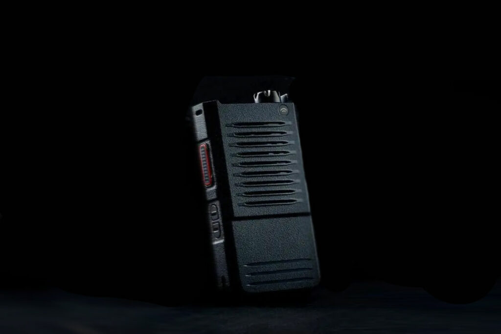 Siyata SD7 PTT Handheld PoC Radio | 4G LTE | Loud 2W Speaker