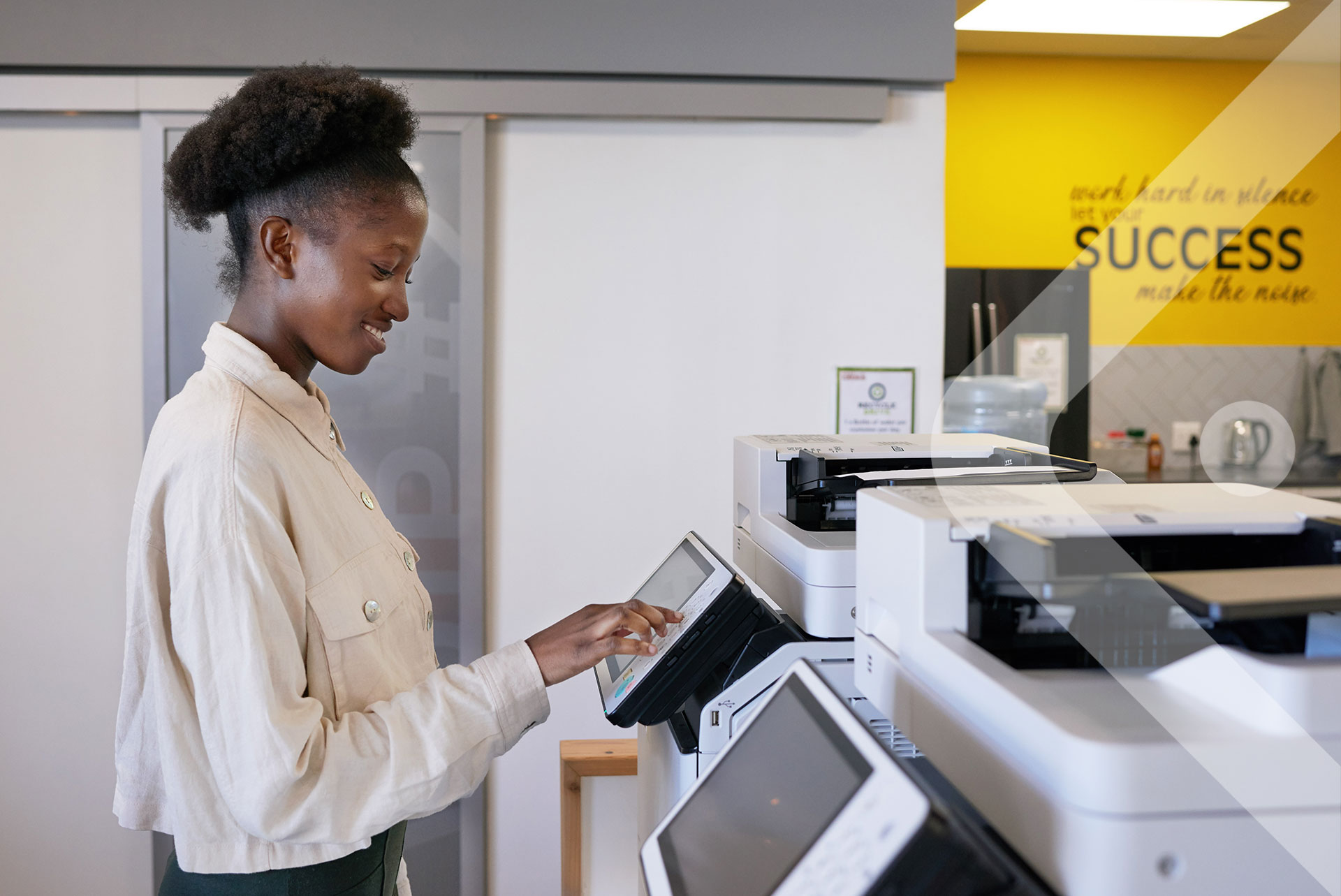 Airacom Unified Communications | Two Way Radio | Cloud VoIP | MPS